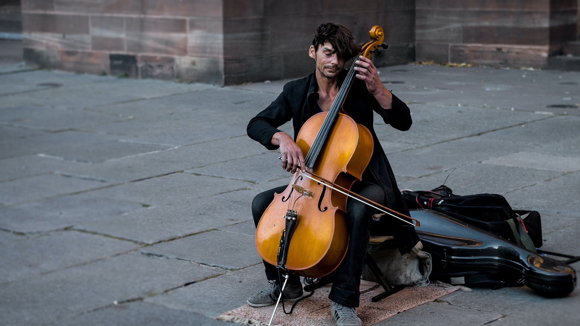 Tips for Beginners Learning How to Play the Cello